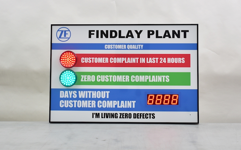 Sign with one 2.3" display and red/green 4" stop lights